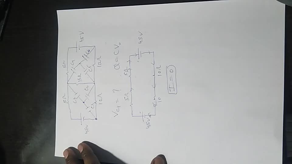 „ysics / XII (2020-21) 28 The circuit shown in a steady state: The charge..