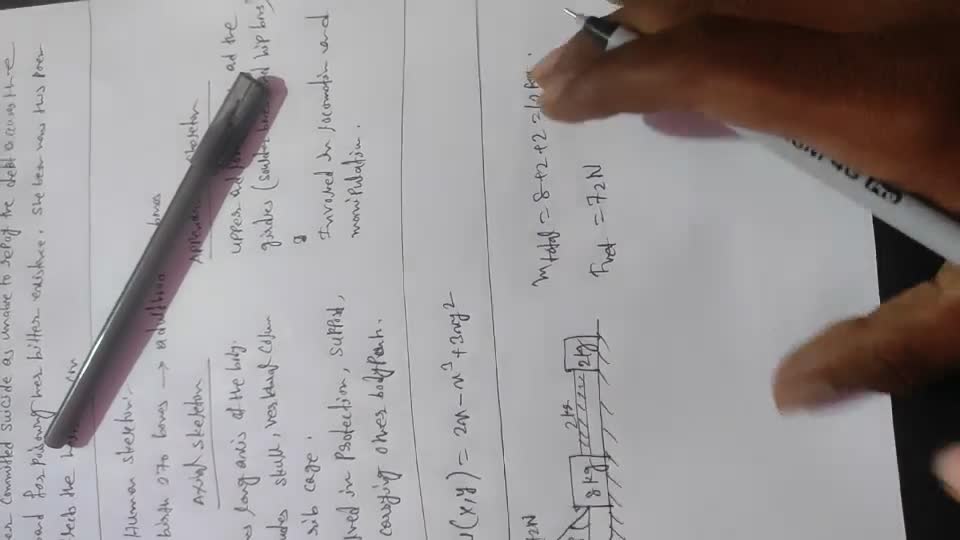 10. In the figure shown if mass of the rope is 2 kg , then lension (iil N..